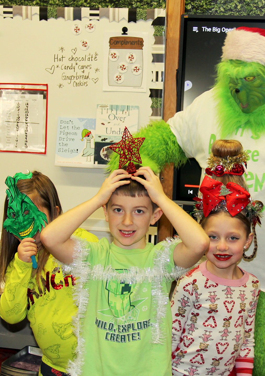 Mr. Grinch Visits The MCC 1st Grade Classes | Wheel Herald