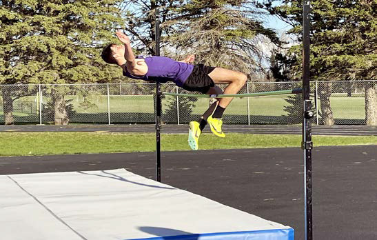 MCC TRACK TEAMS PARTICIPATE | Wheel Herald